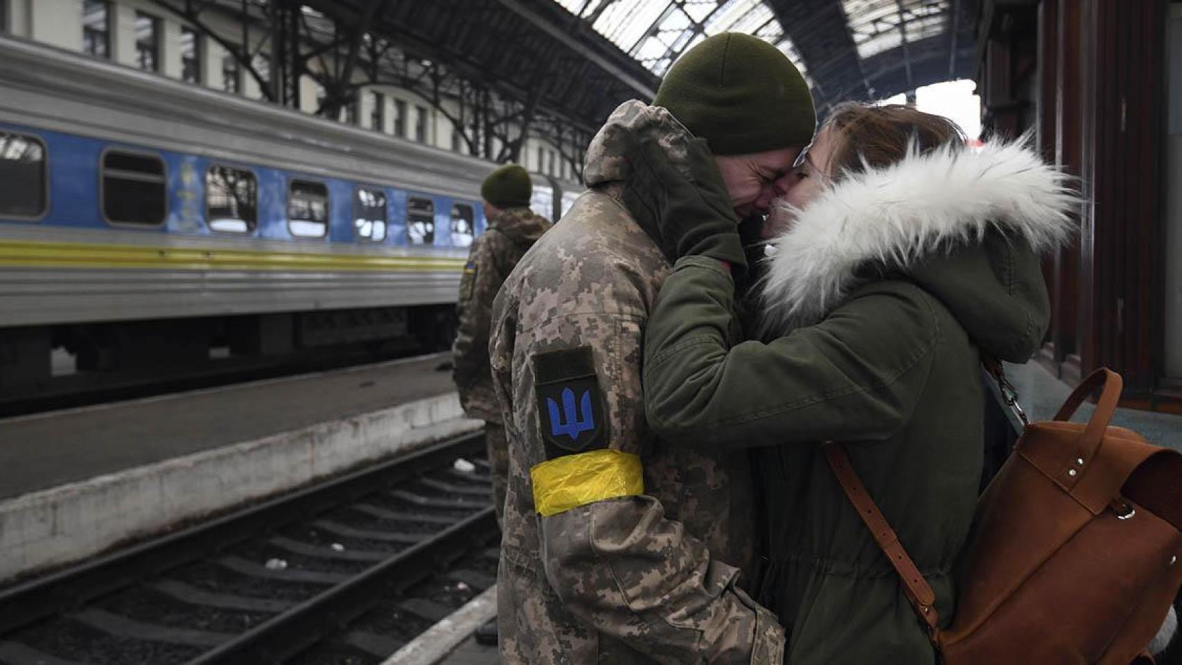 El día en imágenes: Vox vicepresidirá Castilla y León y Mariúpol sigue ...