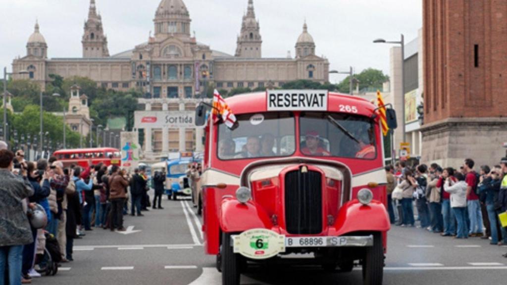 FOTOS: Así son los buses históricos donde se venderán libros este Sant ...
