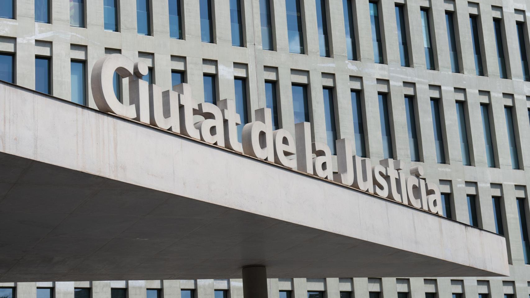 Cobró miles de euros a personas endeudadas y se fugó: la justicia ...