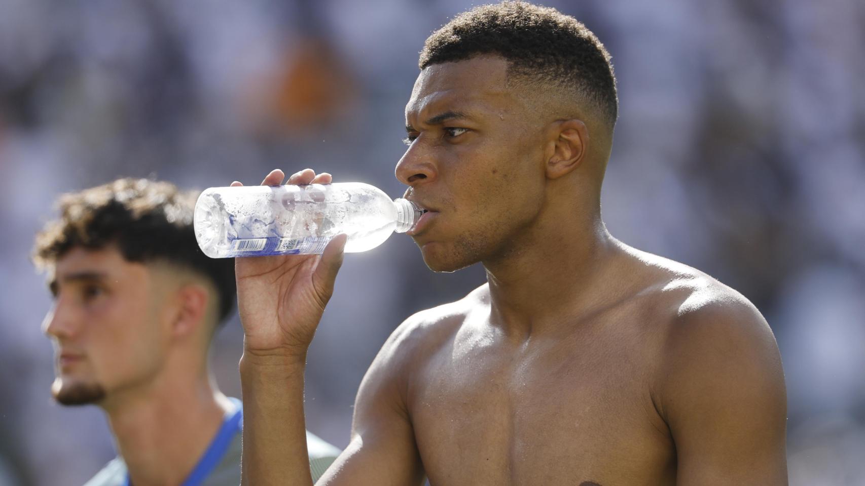 El nuevo fichaje del Real Madrid para la Fábrica que amenaza a Kylian ...