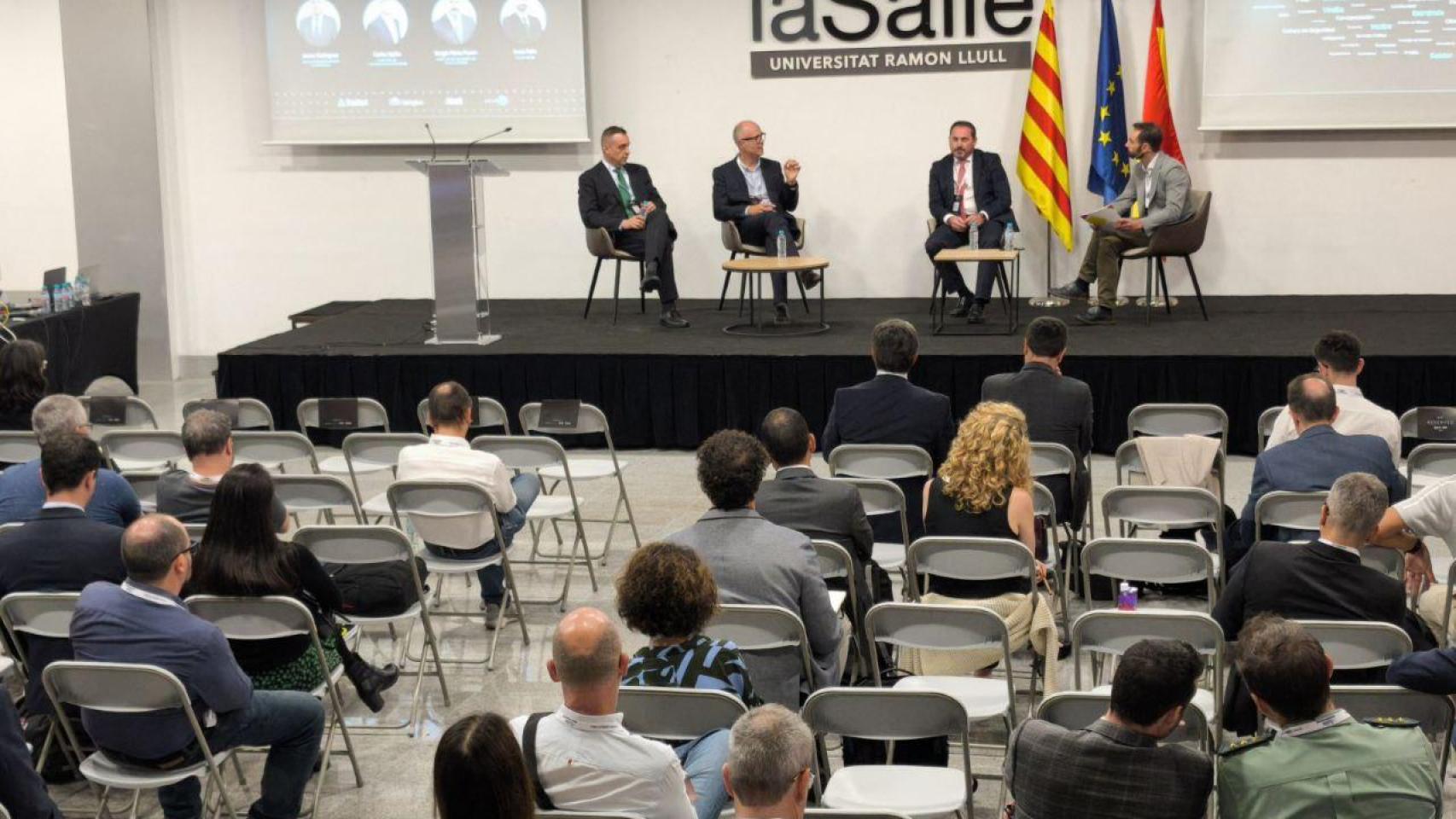 Carles Flamerich (Apolo Cibersecurity): "La IA es 'tonta', pero la ...