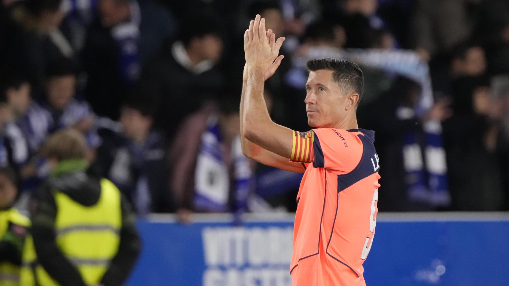 Las cinco ofertas (de tres continentes) que maneja Robert Lewandowski