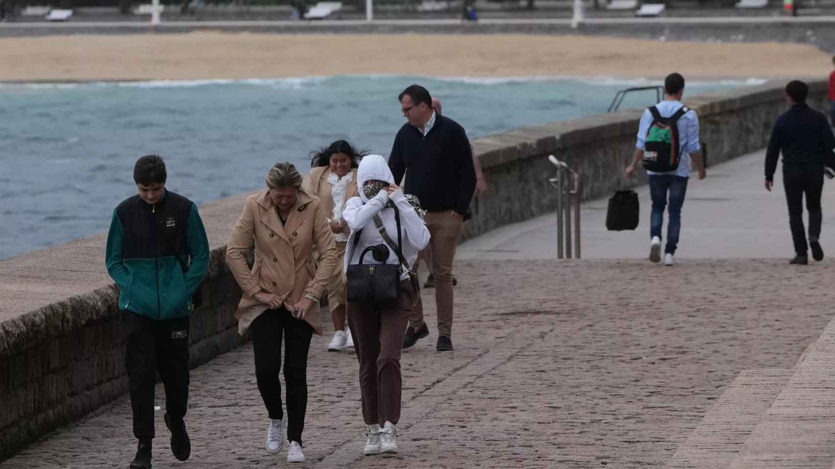 Llega a Barcelona un nuevo descenso térmico: 6 grados en menos de 24 ...