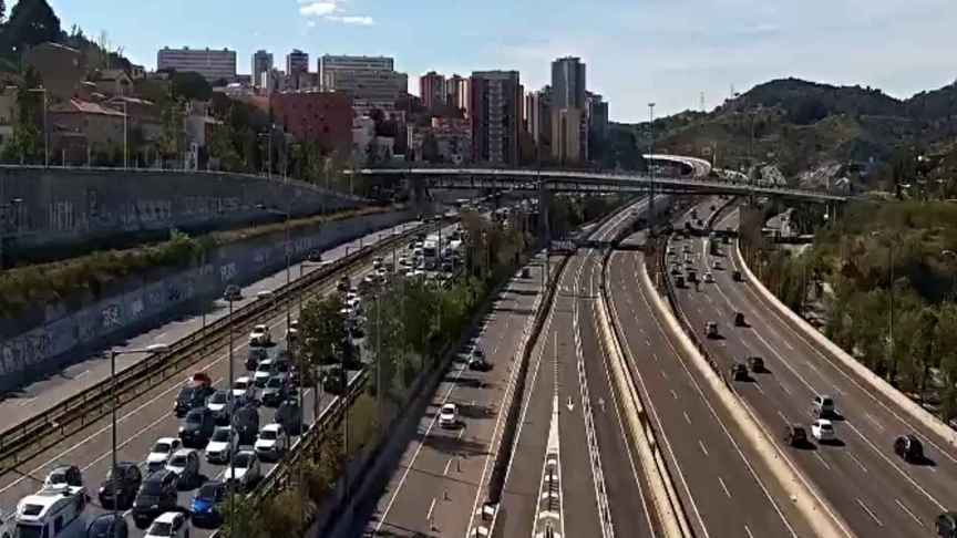 Retenciones e incidencias en el metro y transporte público de Barcelona ...